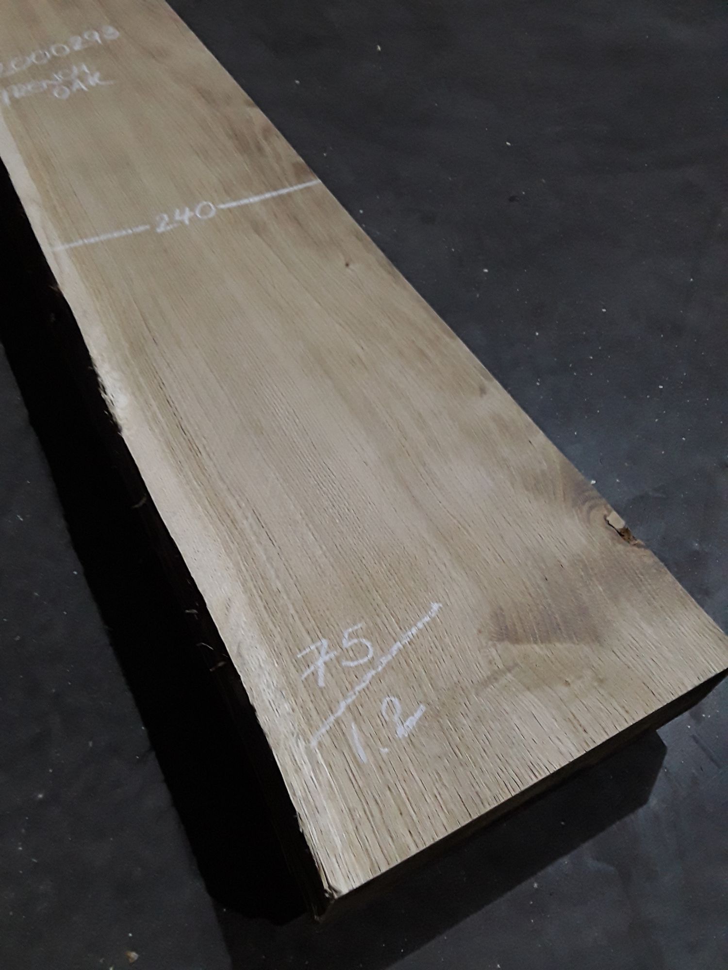 Oak – 75 mm x 240 mm x 1.2 m – The Timber Rack