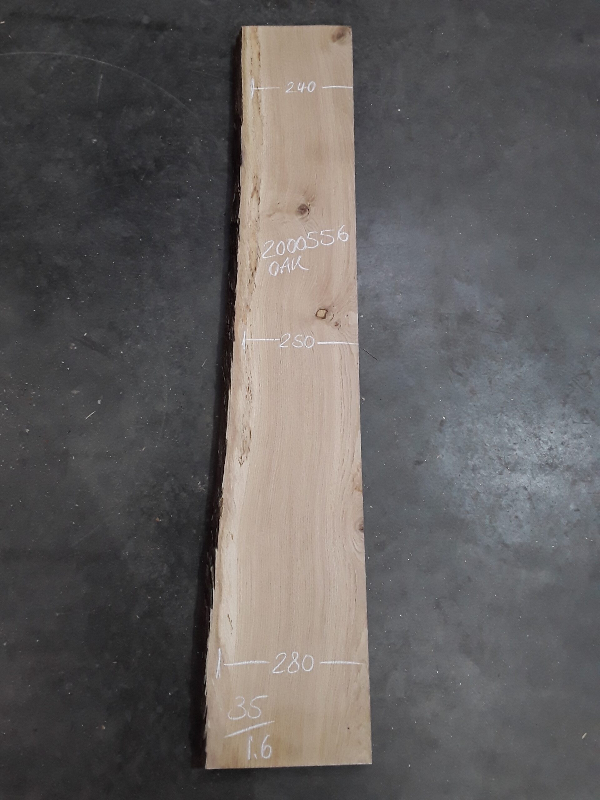 Oak – 35 mm x 250 mm x 1.6 m – The Timber Rack
