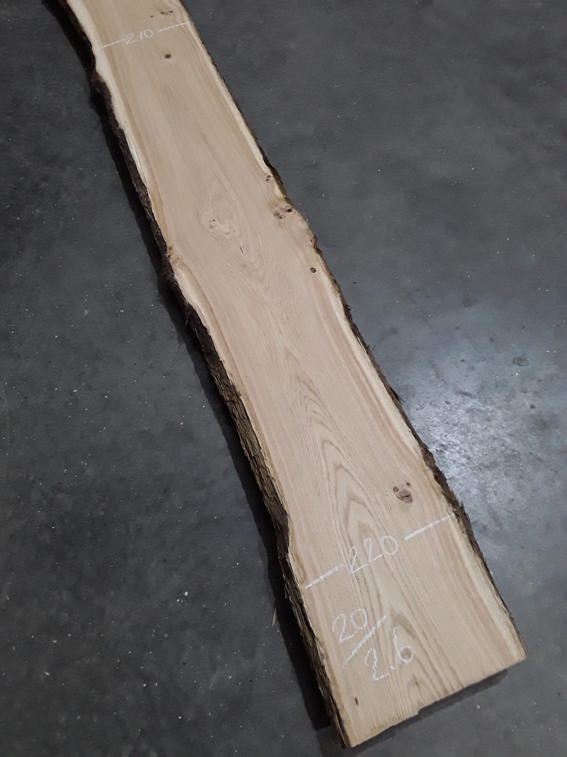 Oak – 20 mm x 220 mm x 2.6 m – The Timber Rack