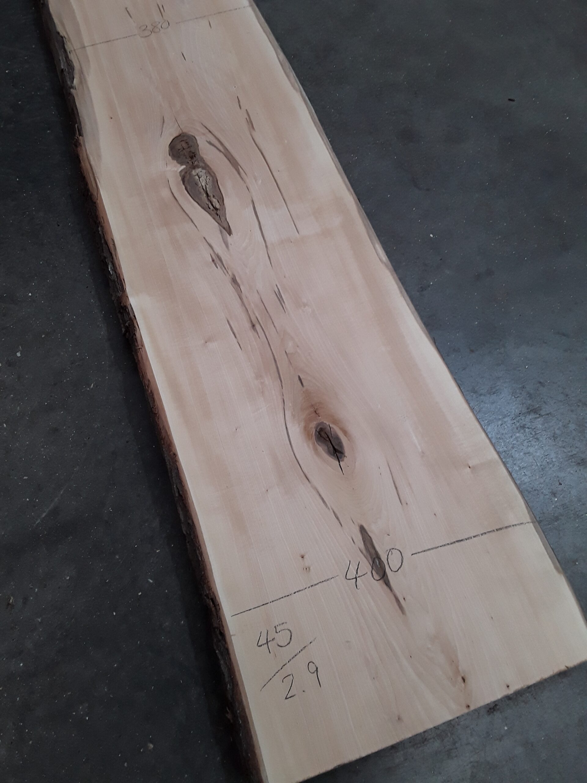 Lime – 45 mm x 360 mm x 2.9 m – The Timber Rack