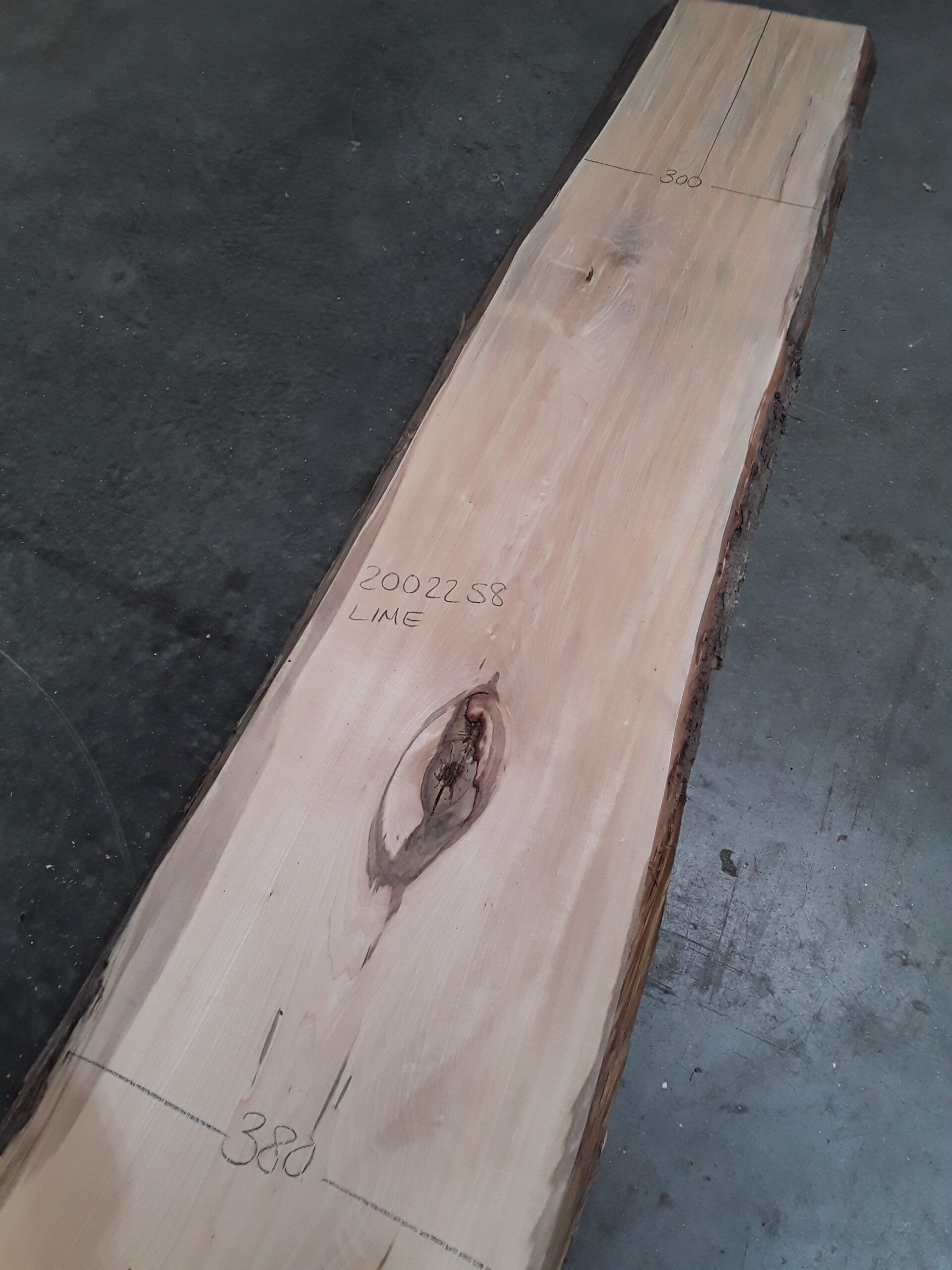 Lime – 45 mm x 360 mm x 2.9 m – The Timber Rack